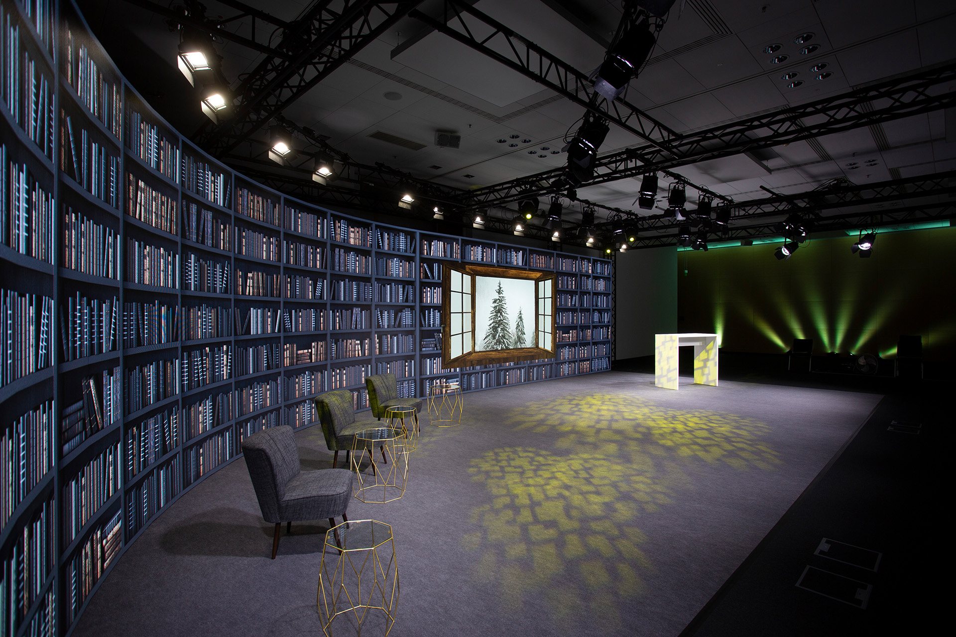 Stand construction and equipment