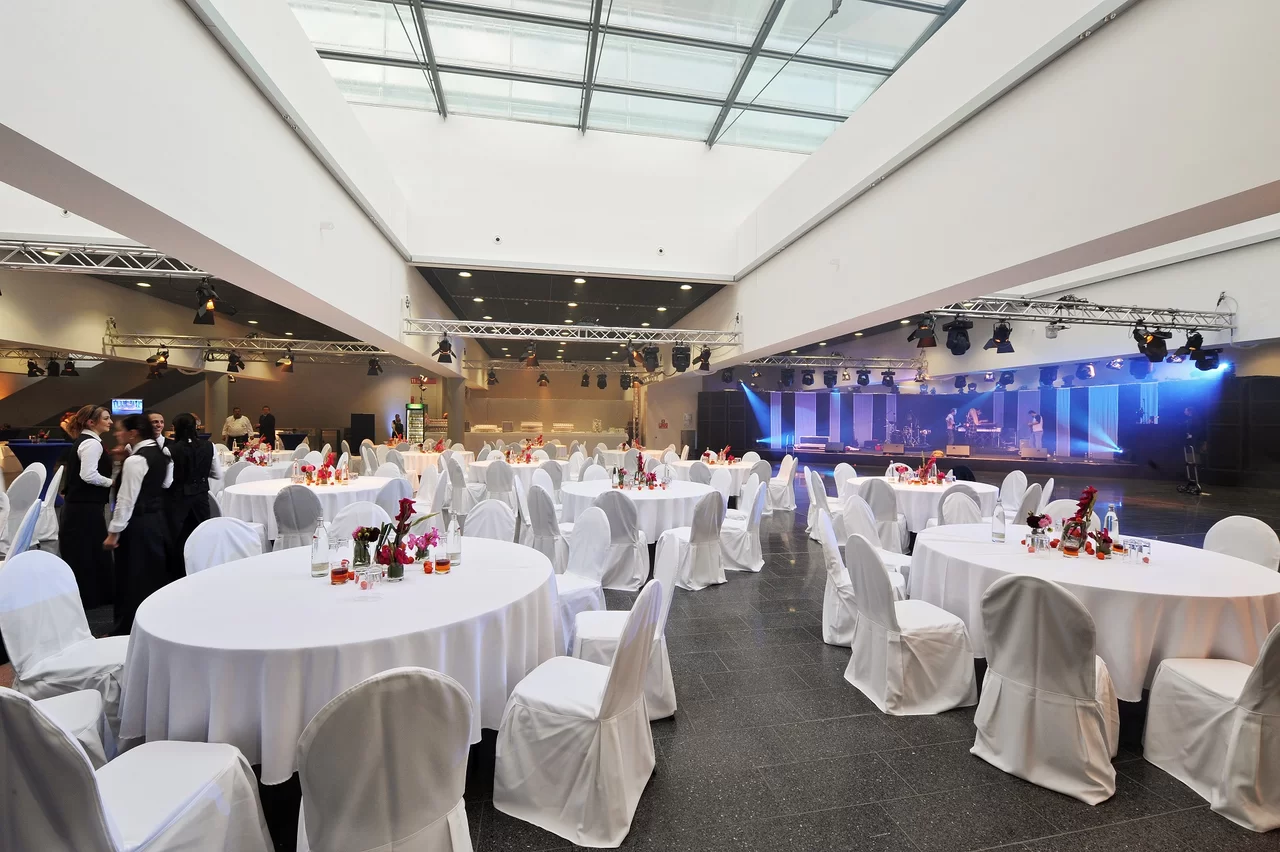 Hall 11 and Portalhaus